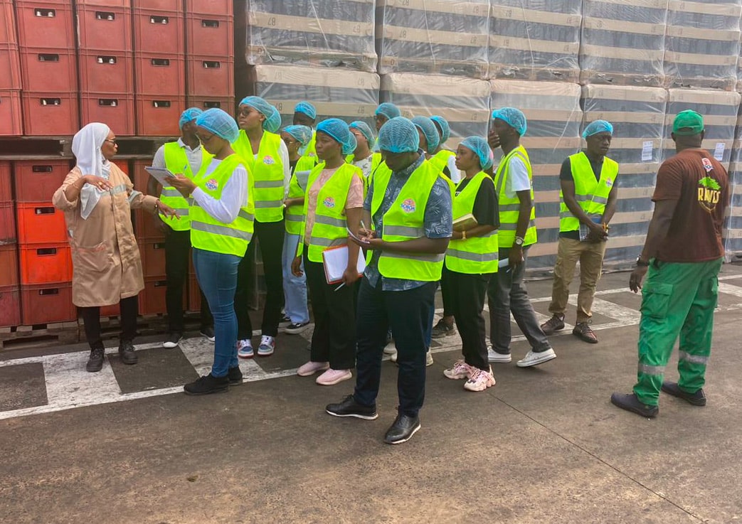 VISITE D'USINE DES ÉTUDIANTS DE SUP'DÉCO - SOBOA SÉNÉGAL